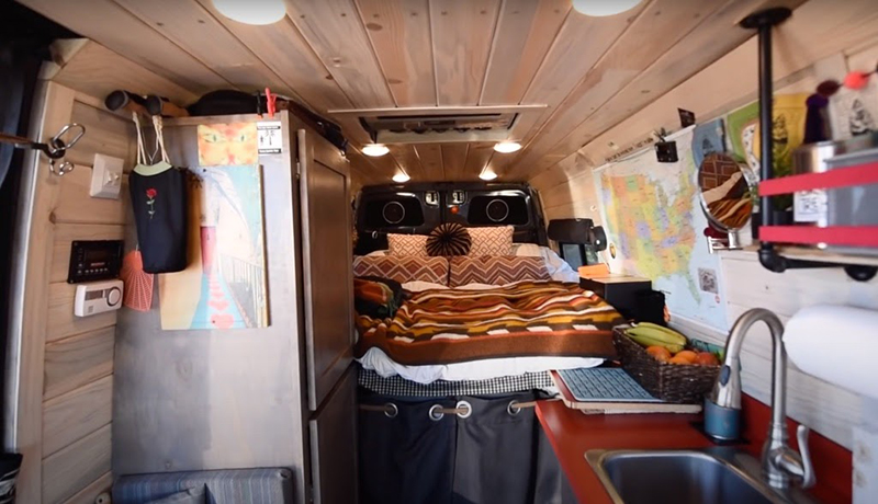 5 Best Off Road 4x4 Sprinter Vans {and How You Can Build One }